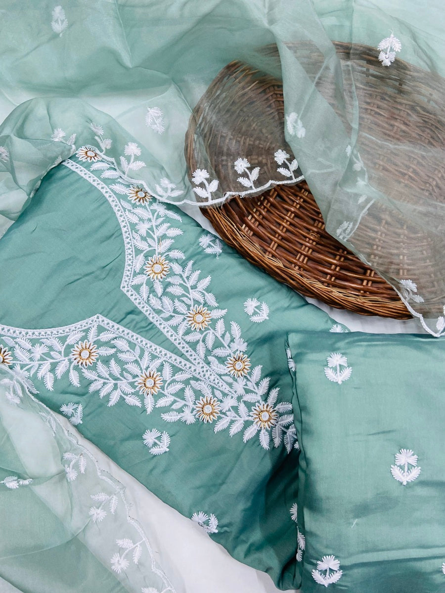 kashmiri karigiri party 🎉 suit – Aur Dikhao.